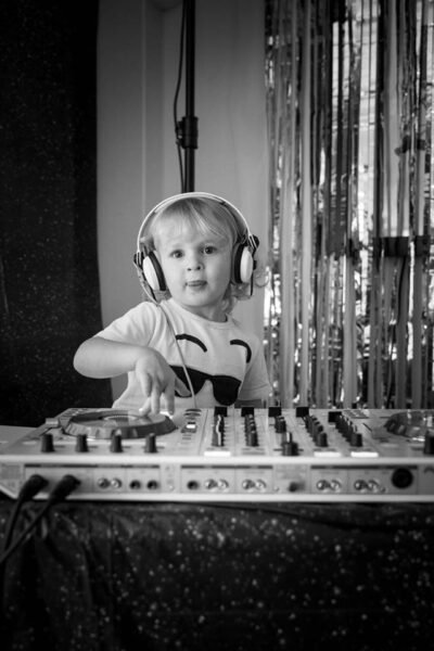 DJ ARCHIE: Conoce al DJ más joven del MUNDO - Majo Montemayor