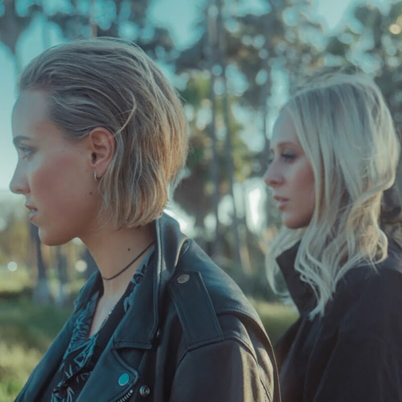 ELI & FUR LANZAN "BURNING" JUNTO A CAMDEN COX - Majo Montemayor